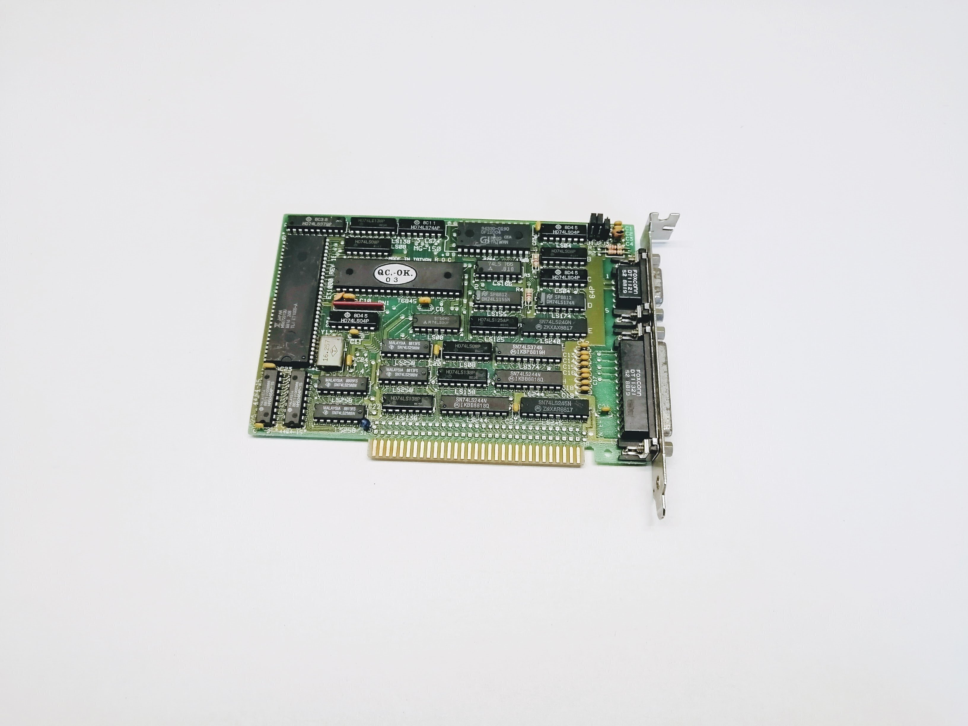 South African collection of retro, vintage, classic and old computers ...